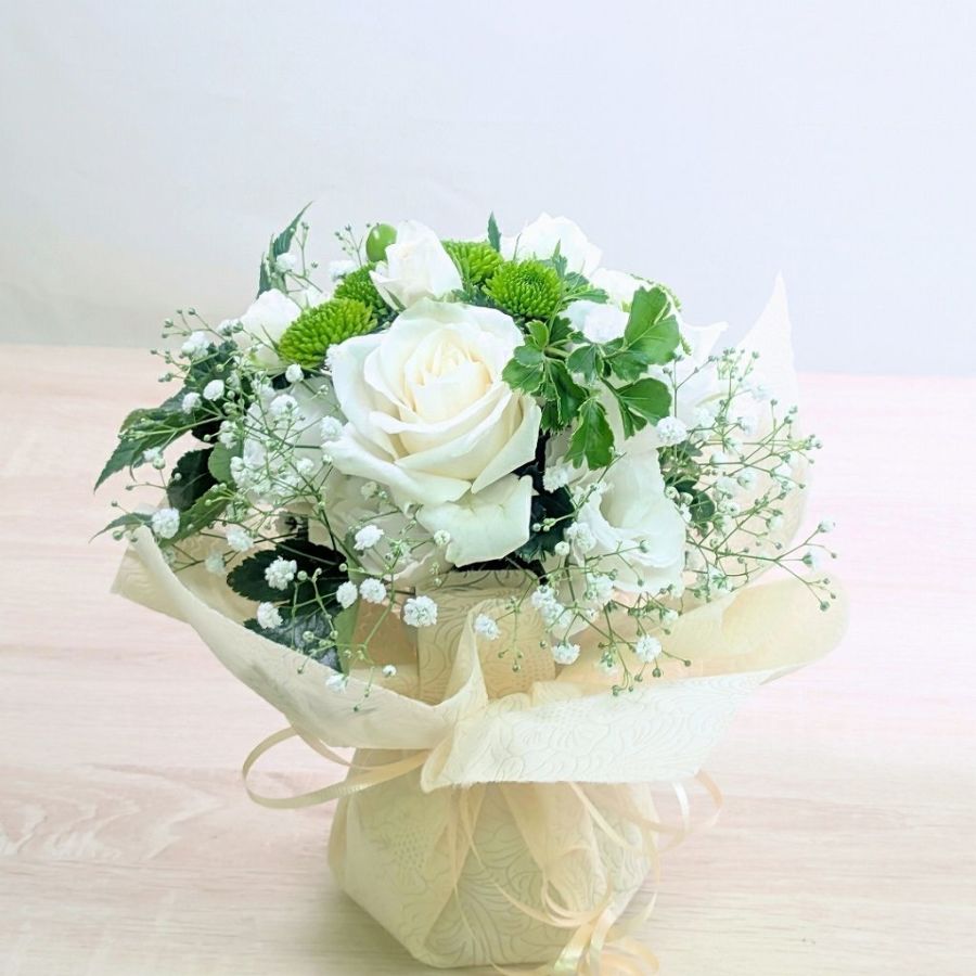 【月命日のお供えに】このまま置けるブーケWish（ウィッシュ） | お花の通販｜フラワーギフト Hanaimo（花以想）